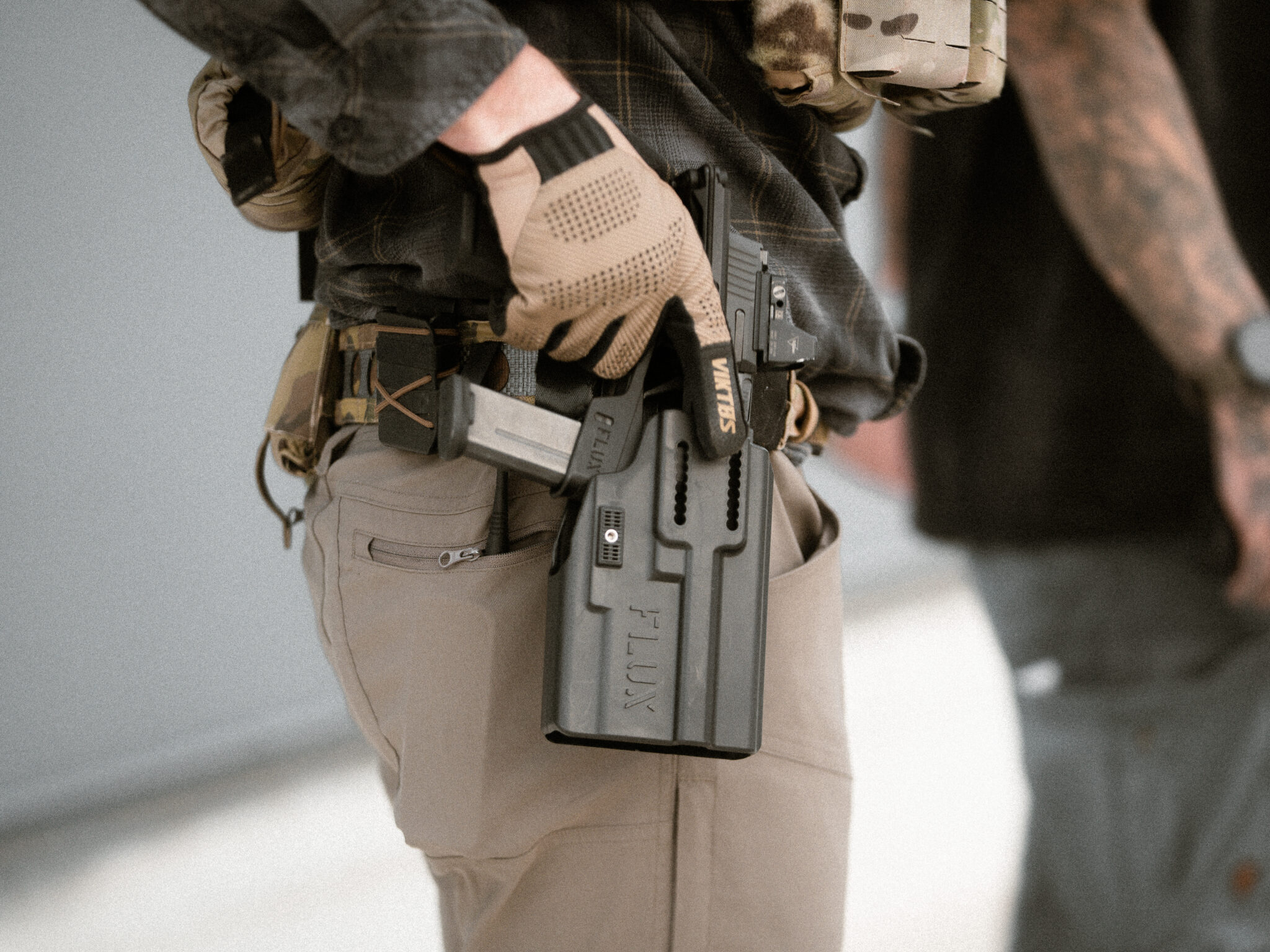 RAIDER 365 Holster - IWB/OWB - FLUX Defense